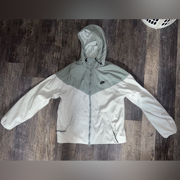 Nike | Jackets & Coats | Nike Windbreak Thermafit Twi Toned Grey Hooded ...